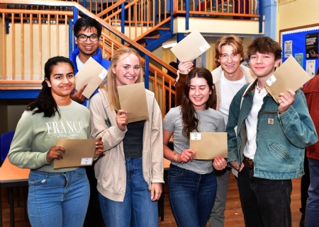 Queen Elizabeth's Grammar School - A Third of QEGS A-level Grades A to A*